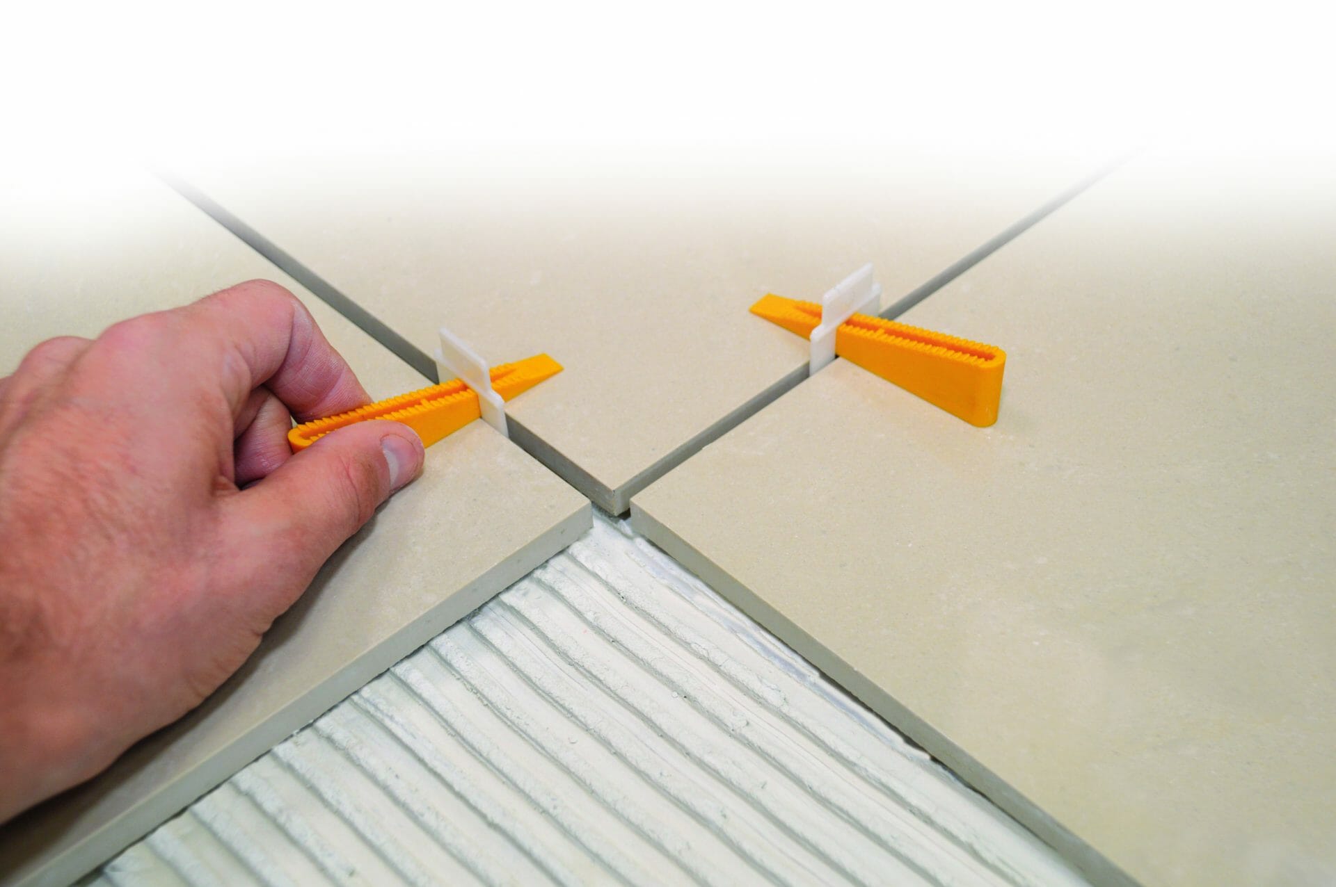 100 Lash Clips – Tile Stores